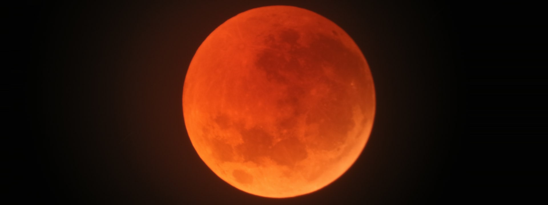 The Super Blood Moon's Arising - Perth Observatory